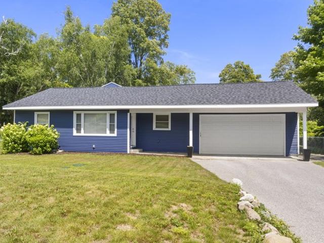 4238 Mollineaux Rd, Frankfort, MI 49635
