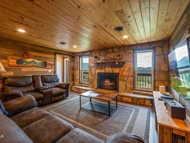 4238 Dollys Drive # 106 A & B