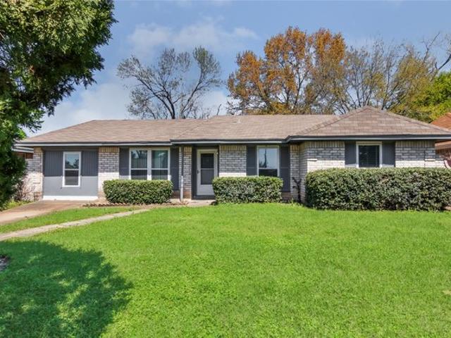 4238 Fallen Oaks Dr, Houston, TX 77091