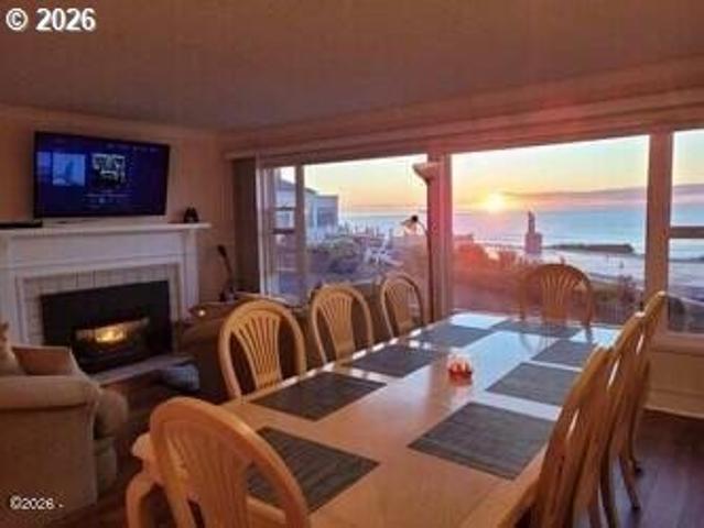 4239 SW Highway 101, Lincoln City, OR 97367