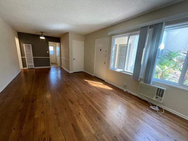 4239 Tujunga Avenue, Studio City CA 91604