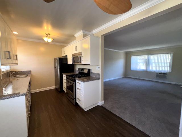 4239 Tujunga Avenue, Studio City CA 91604