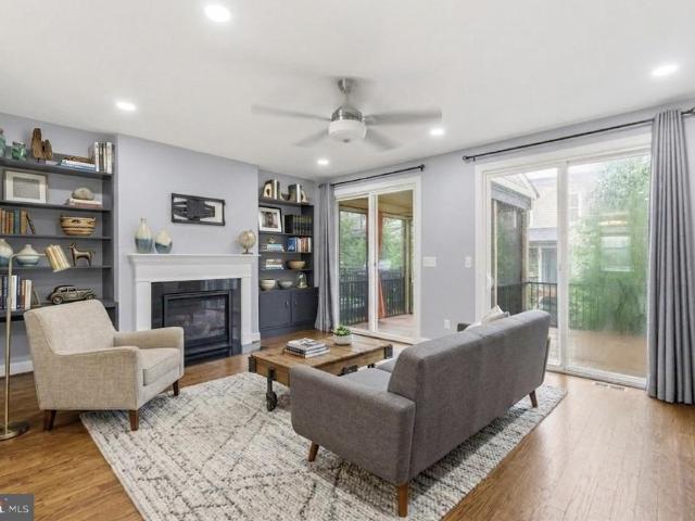 42308 Rockrimmon Terrace