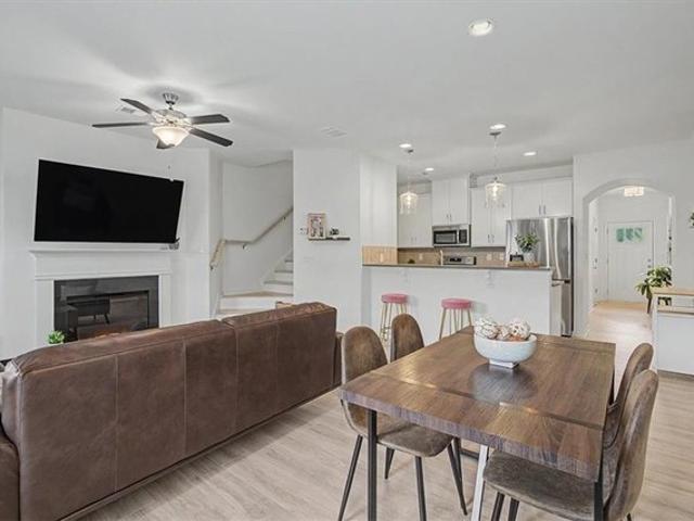 4230 Spring Valley Cir, Tucker, GA 30084