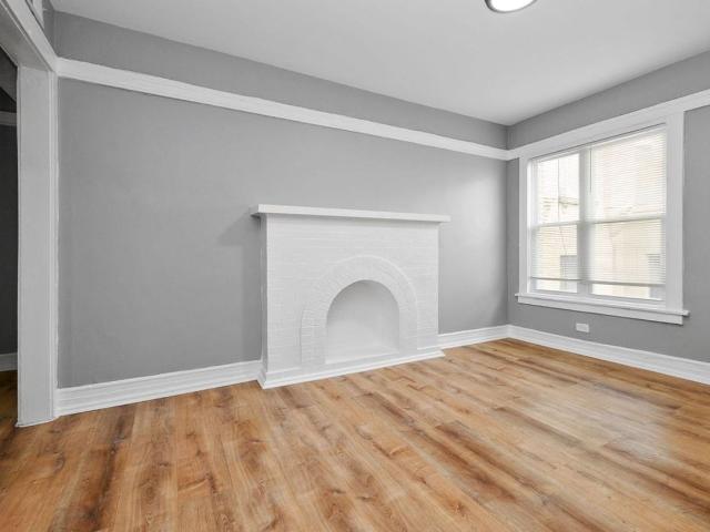 4230 38 Michigan Studio Apartment for Rent at 4230 S Michigan Ave, Chicago, IL 60653 Grand Boulevard