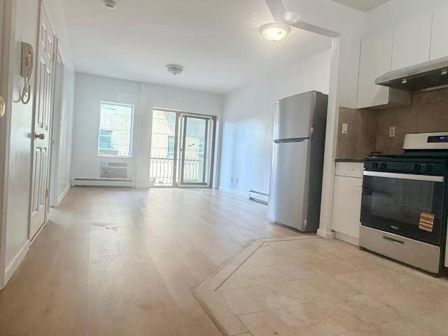 4231 Colden Street R1H