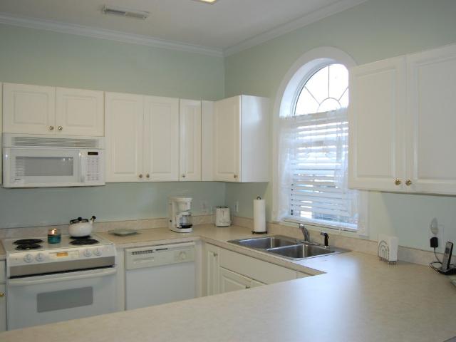 4231 Hibiscus Dr. Building 7 Unit 101