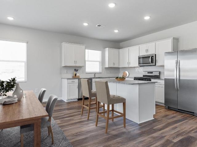 4231 Sylvan Loop Pine