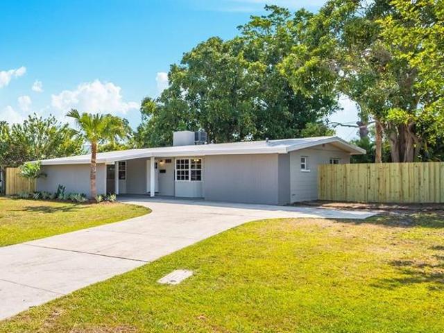 4231 Shore Acres Blvd NE, Saint Petersburg, FL 33703