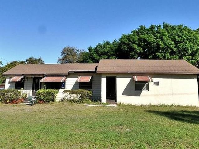 4232 Edwards Rd, Fort Pierce, FL 34981