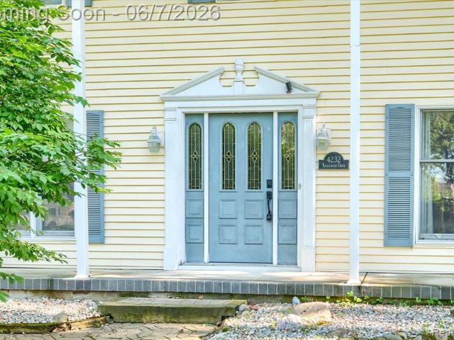 4232 Knollwood Drive