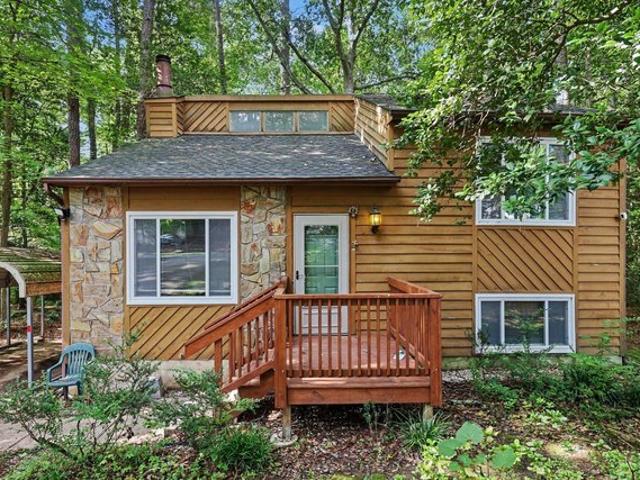 4232 Labrador Dr, Raleigh, NC 27616