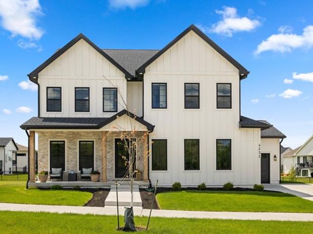 4232 Westgate Pkwy, Clive, IA 50325