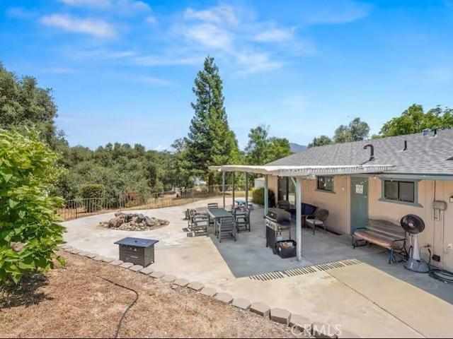 42339 Lulang Ln, Ahwahnee, CA 93601