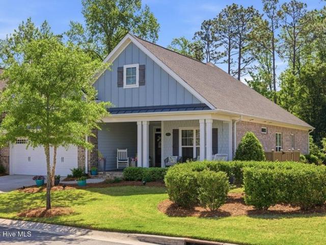 4233 Moorland Ln, Wilmington, NC 28409
