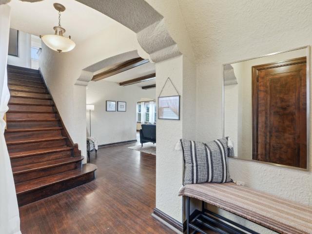 4233 Arlington Avenue