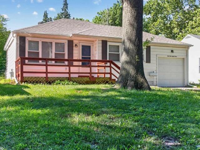 4233 D St, Lincoln, NE 68510