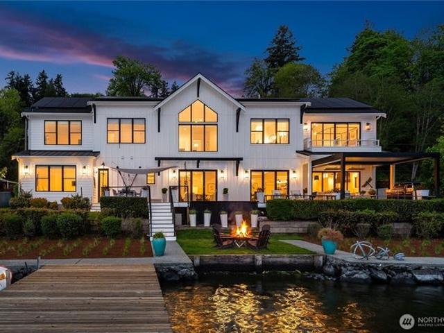 4233 E Lake Sammamish Shore Ln SE, Sammamish, WA 98075