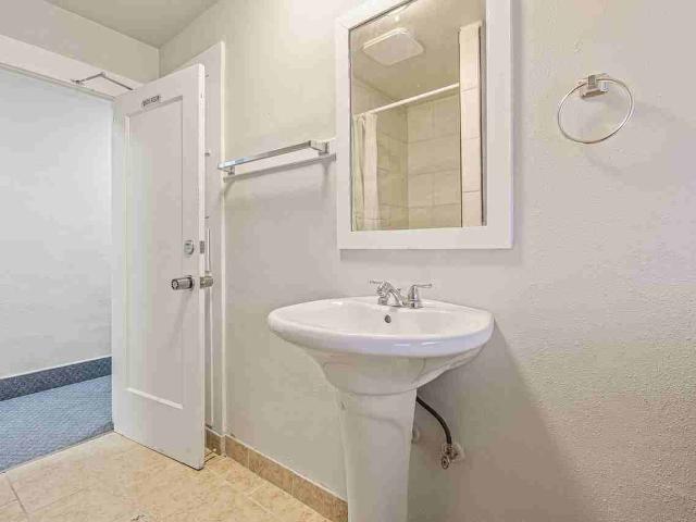 423 2nd Street Northeast Studio Apartment for Rent at 423 2nd St Ne, Puyallup, WA 98372