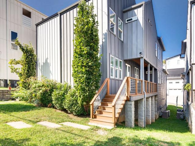 423 35th Ave N, Unit B, Nashville, TN 37209 | MLS #3000 | Compass