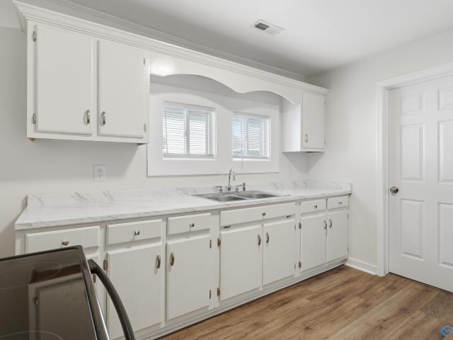 423 Church Street NW