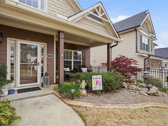 423 Crestmont Lane