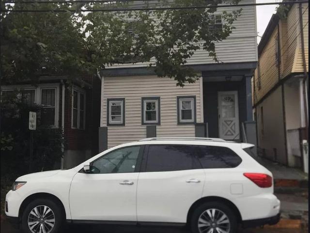 423 Augustine Place