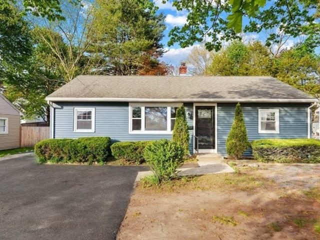 423 Bedford St, Lexington, MA 02420