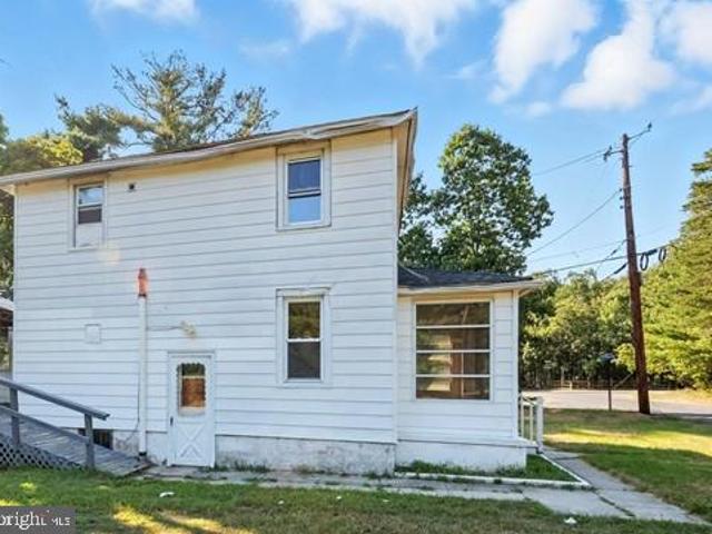423 Binker Ave, Berlin, NJ 08009 | MLS #NJCD2100 | Compass