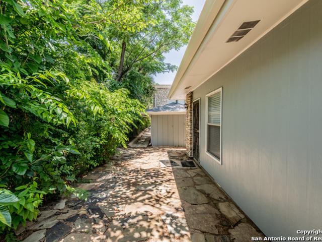 423 E Dewey Pl, Unit HOUSE
