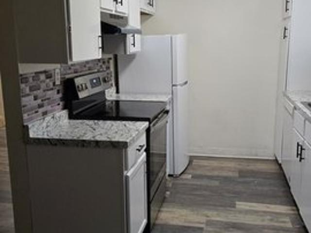 423 Enterprise Dr, Rohnert Park, CA 94928