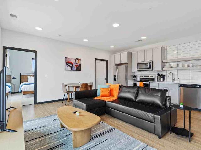 423 East Michigan Street 3 Bedroom Apartment for Rent at 423 E Michigan St #1541775P, Indianapolis, IN 46204 Downtown Indianapolis