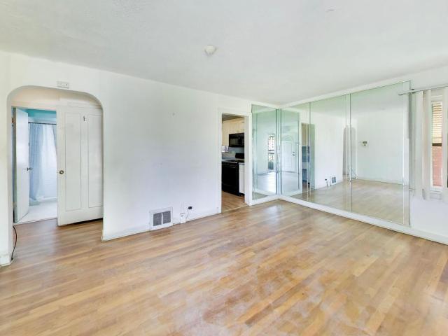 423 Frederick Avenue