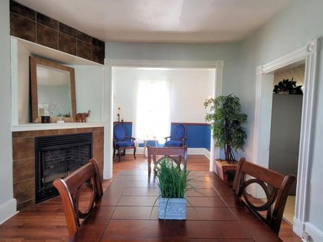 423 Hammond St, Bangor, ME 04401
