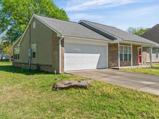 423 Hillcrest Drive