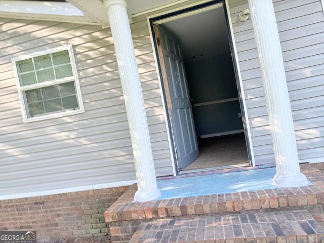 423 Old Louisville Road