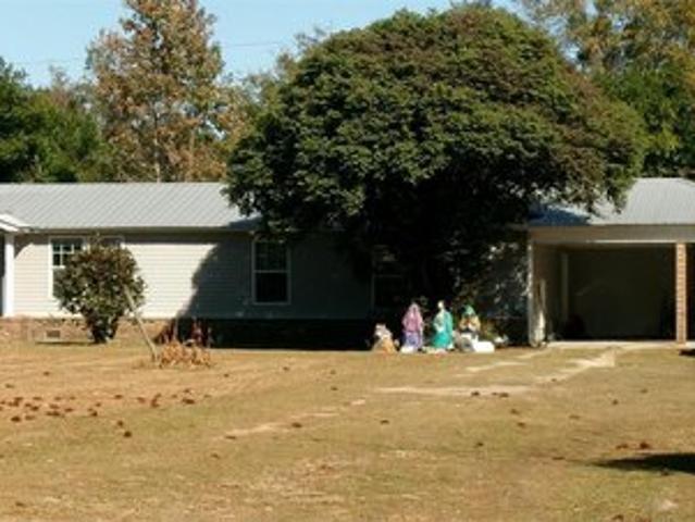 423 Old Louisville Rd, Oliver, GA 30446