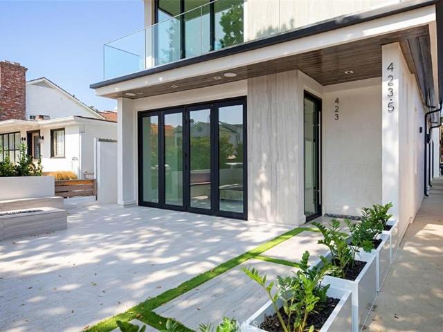 423 Orchid Ave 1/2