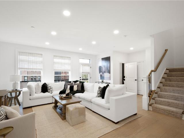 423 Magnolia Dr