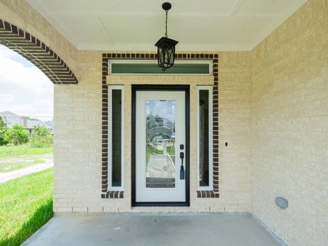 423 Manor Avenue