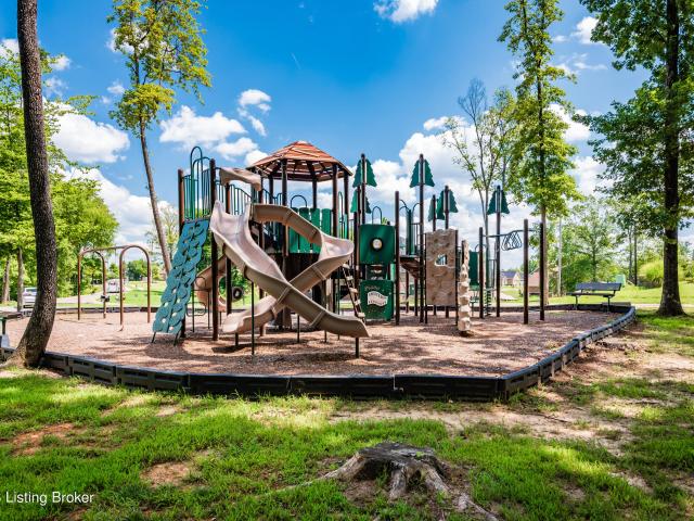 423 Misty Green Ct