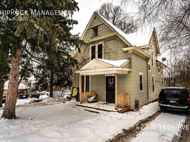 423 N 16th Ave E, 6 beds, 2 full baths