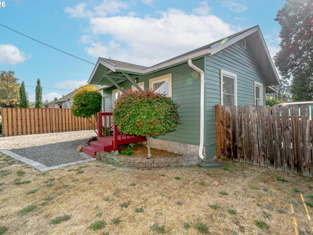 423 ne main st