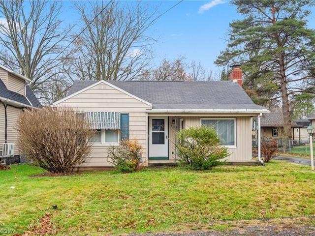 423 S 14th St, Sebring, OH 44672