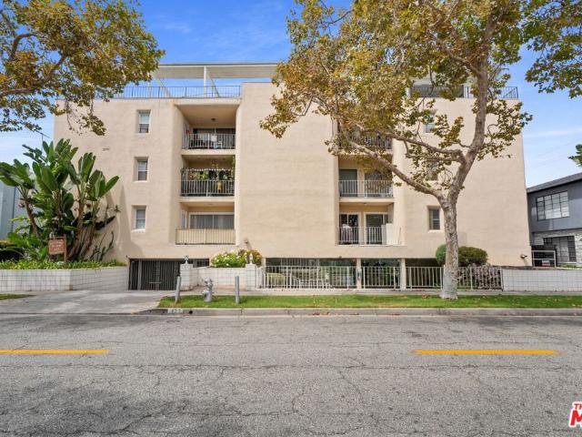 423 S Rexford Drive 305