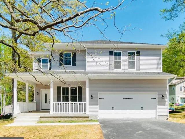 423 Smith St, Fredericksburg, VA 22405