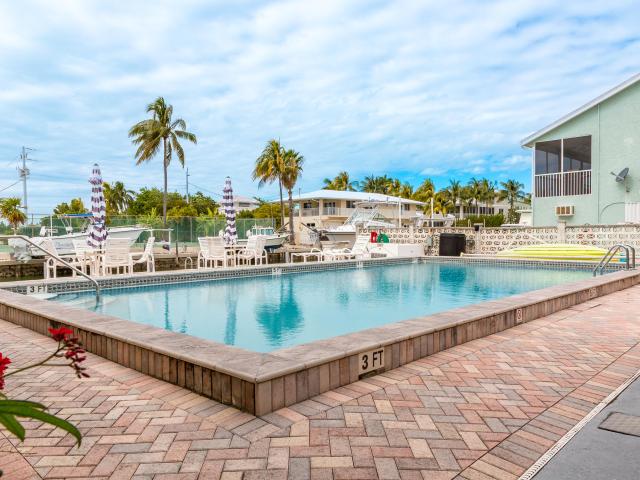 423 Sombrero Beach Rd, Unit 10, Marathon, FL 33050 | MLS #618466