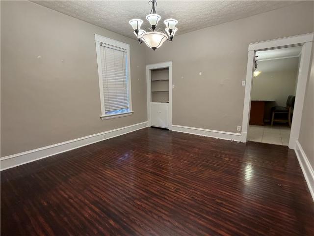 423 Sharon Rd 1