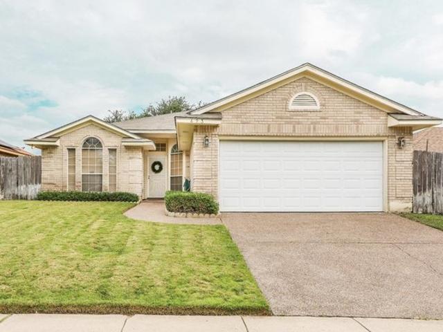 423 St Croix Dr, Laredo, TX 78045