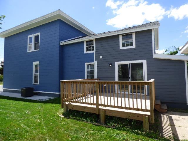 423 St. Lawrence Avenue